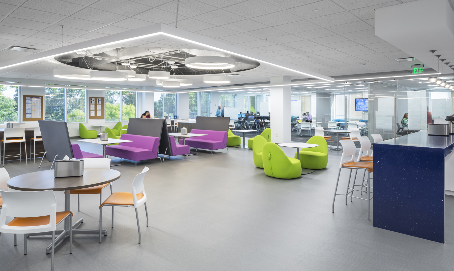 SmithGroup Gives a Call Center Flexibility and Adaptability Nationwide ... SmithGroup Gives a Call Center Flexibility and Adaptability Nationwide ...