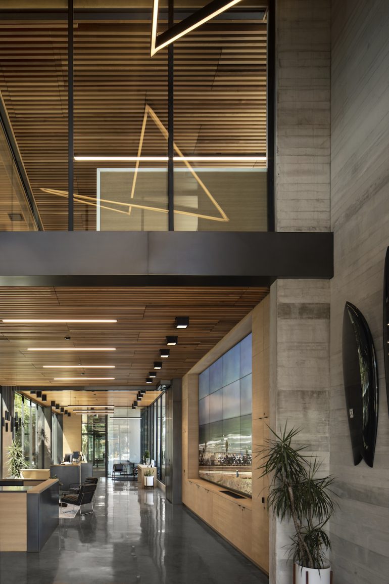 This Relaxed & Beachy California Office Space By Blitz Explores Dualities