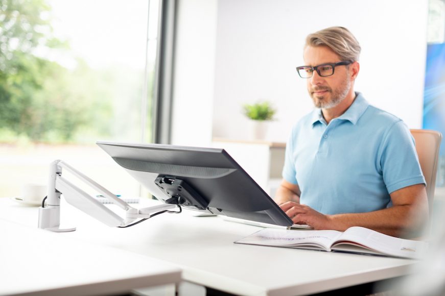 Novus CLU Monitor Arms Are The Key To Workday Comfort