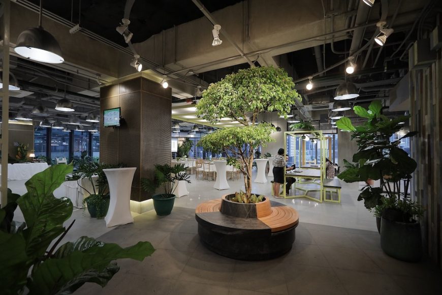 Tour Menarco Tower: The First WELL Certified Building In The Philippines