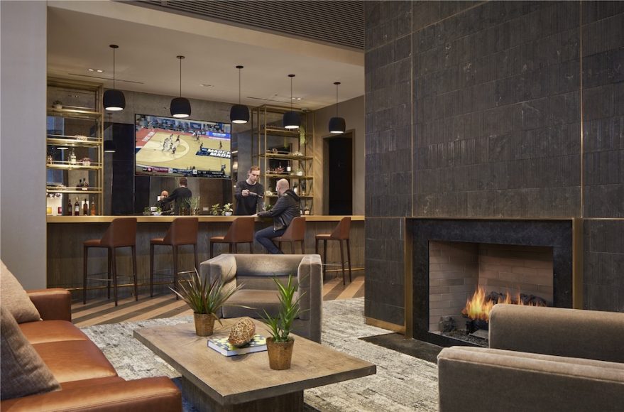 Stantec Modernizes The 70 West Madison Amenities Space in Chicago