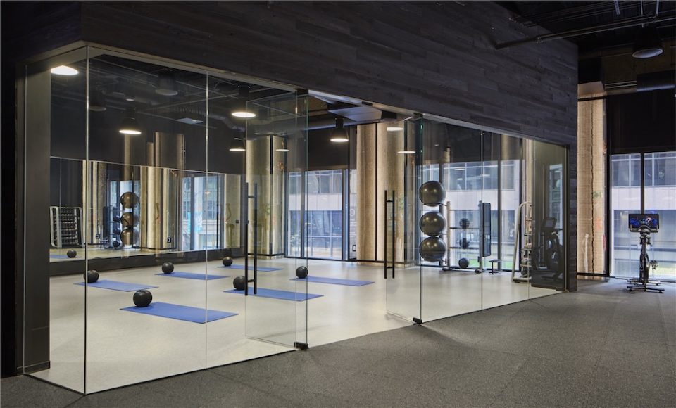 Stantec Modernizes The 70 West Madison Amenities Space in Chicago