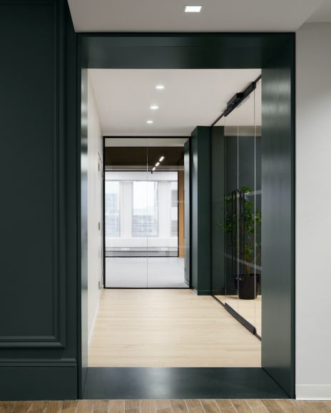 Fogarty Finger Designs A Rich, Contemporary Boston Office Space