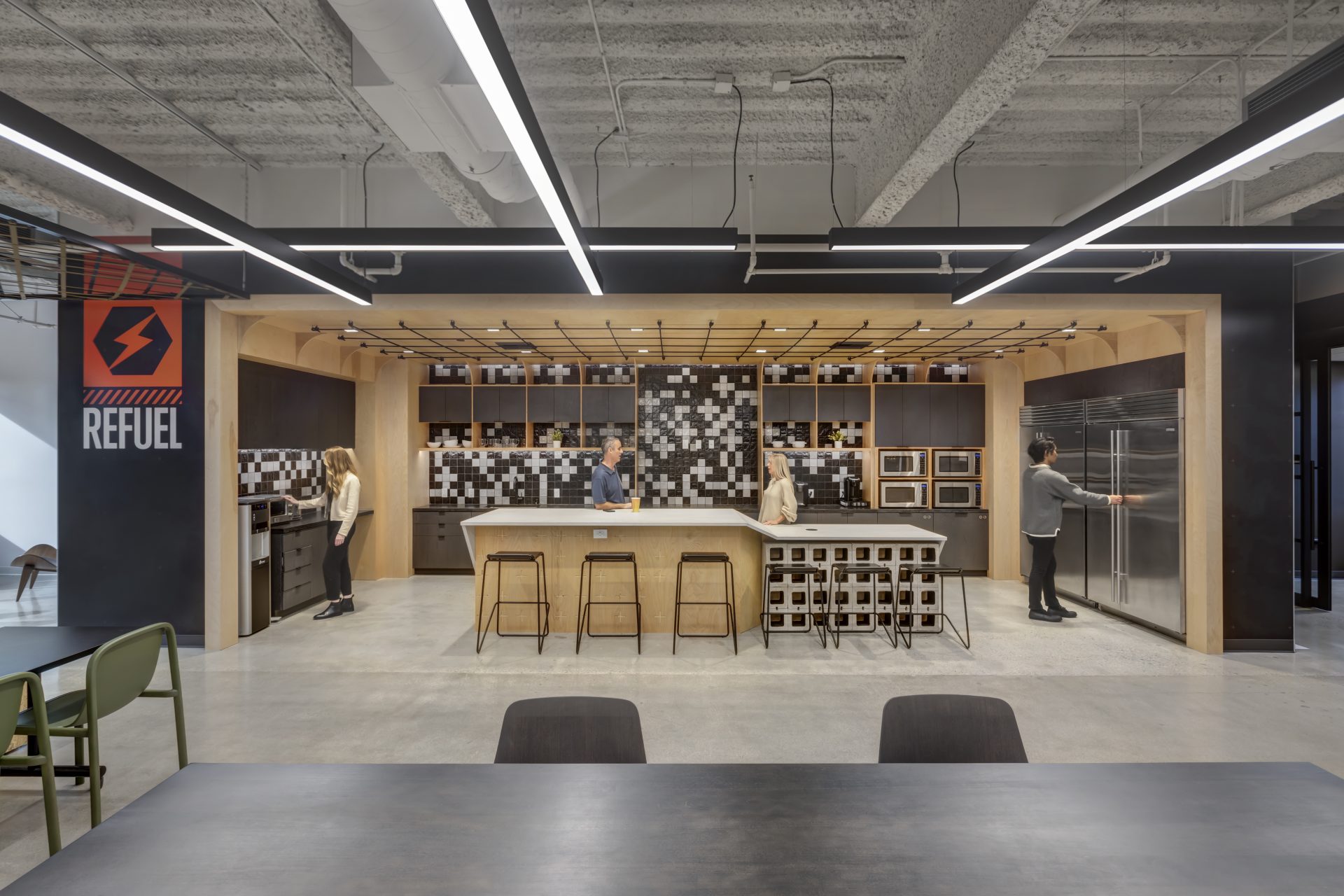 Hendy Delivers A Non-Hierarchical Headquarters for 5.11 Tactical in ...