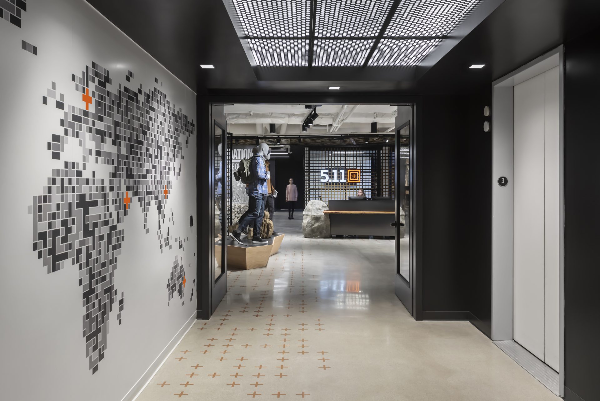 Hendy Delivers A Non-Hierarchical Headquarters for 5.11 Tactical in ...