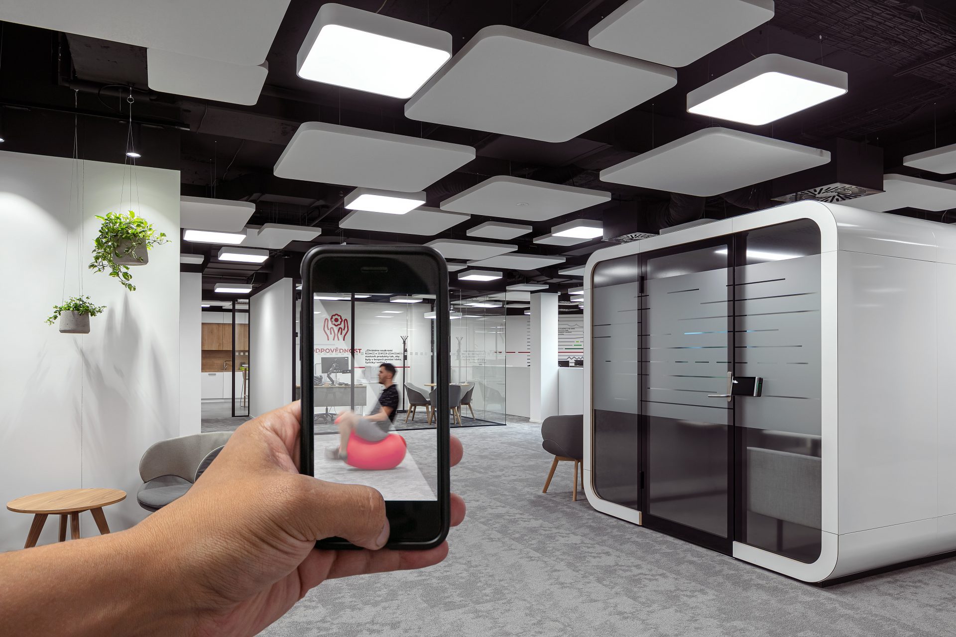 Komerční Banka in the Czech Republic Banks on Privacy Pods - Work ...
