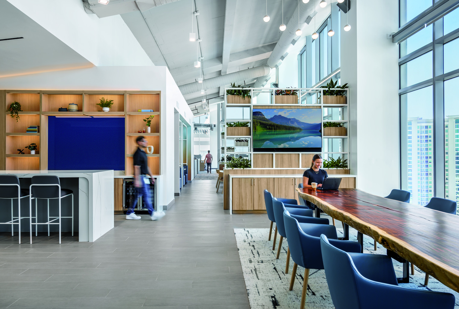 Tour RSM's Hybrid Workspace in Fort Lauderdale Designed by Shive-Hattery - Work Design Magazine