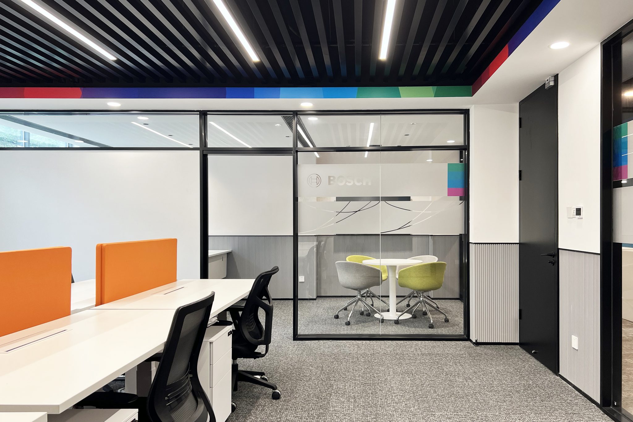 Integrating Corporate Identity into a BOSCH's Shenzhen Office by LxB ...