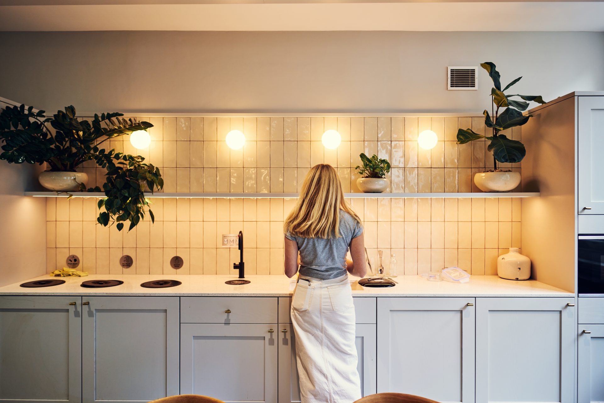 A Historic Workplace Redesign in London's Salisbury House - Work Design ...