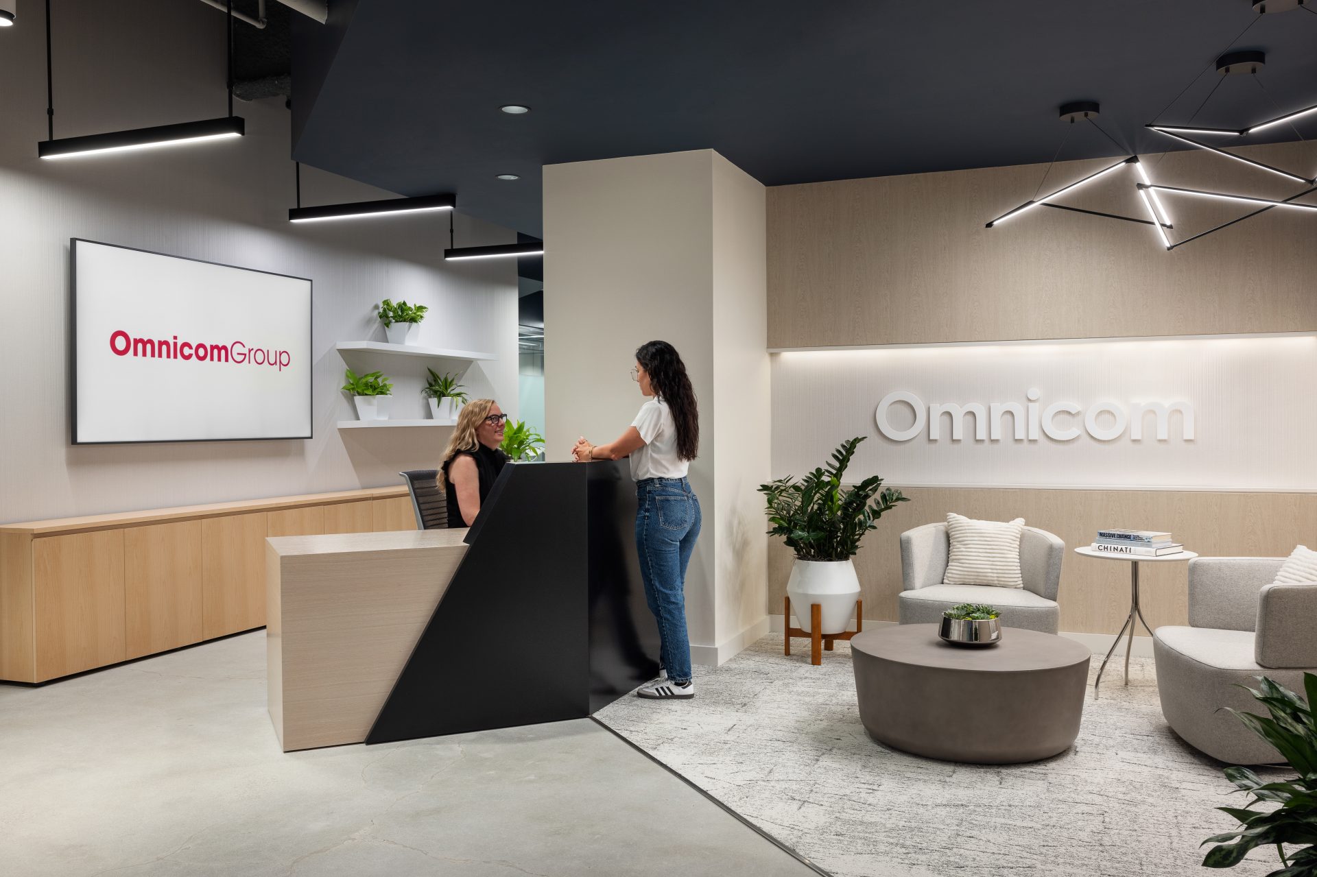 Two Cities are Better Than One - Tour Omnicom's Melville, NY Office ...