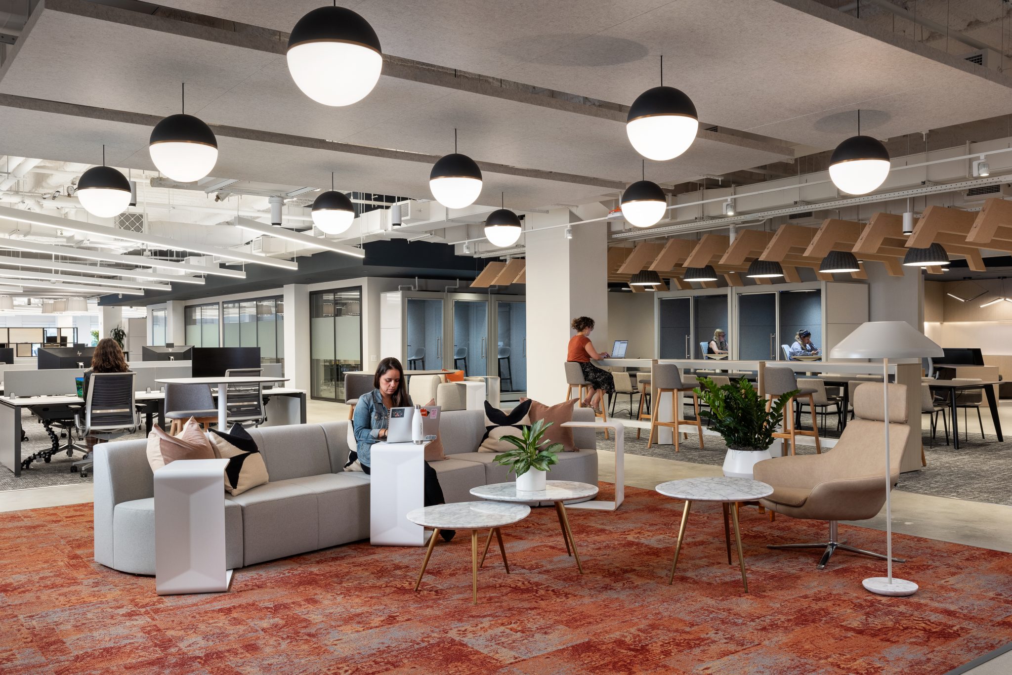 Two Cities are Better Than One - Tour Omnicom's Melville, NY Office ...