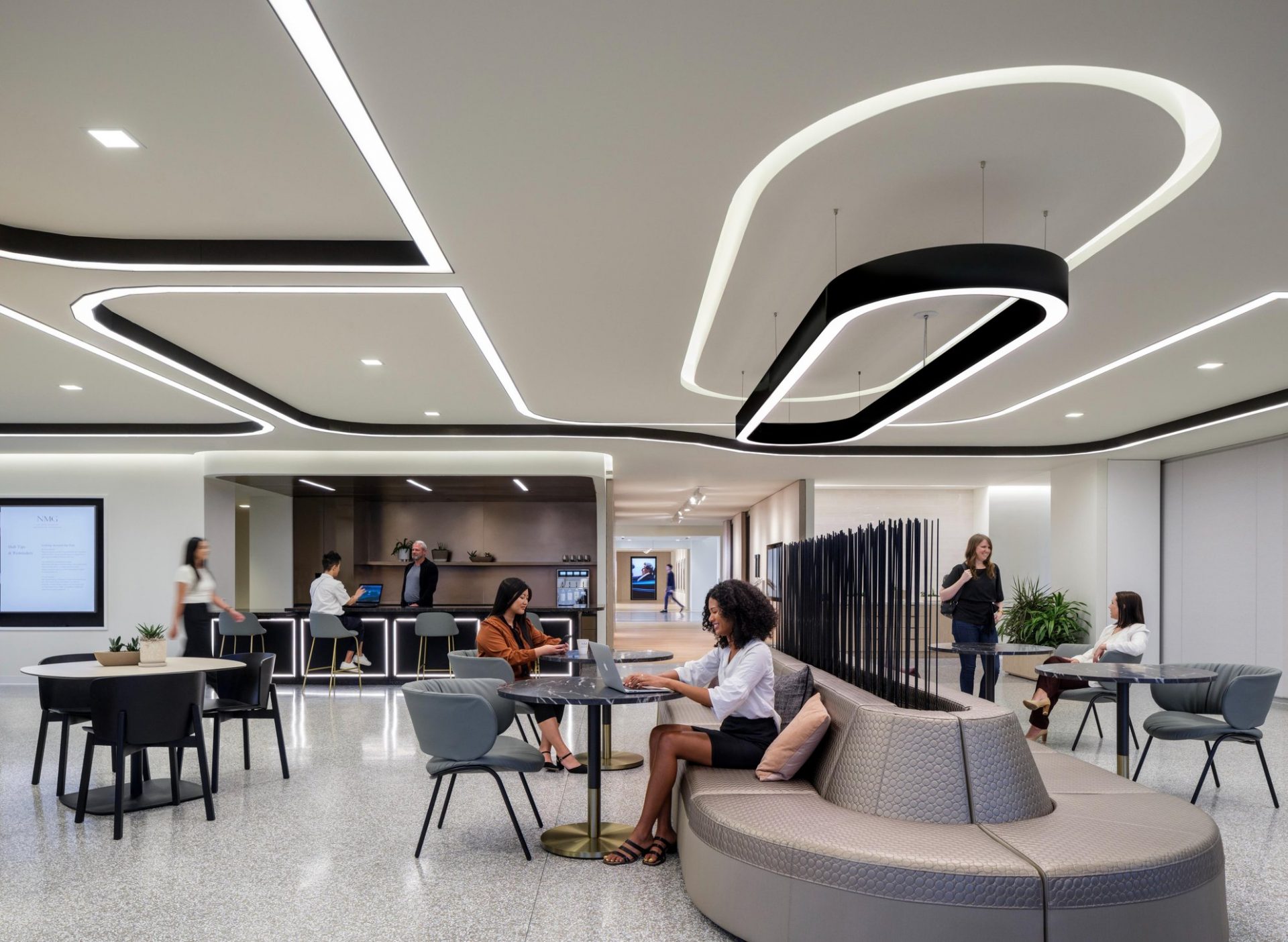 Neiman Marcus Group Dallas Hub by Gensler - Work Design Magazine