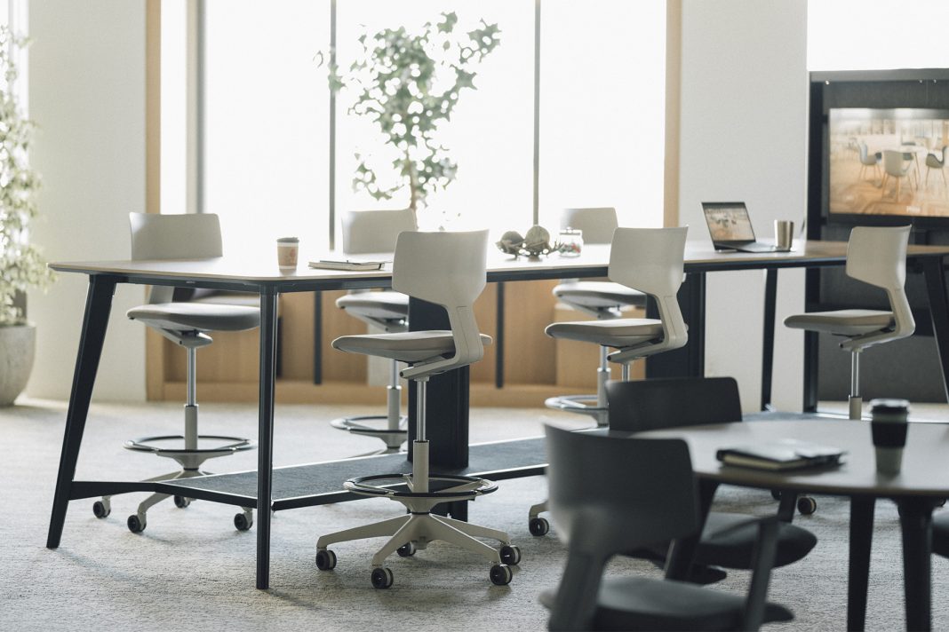 Chair of the Month Review: Specere by Okamura - Work Design Magazine