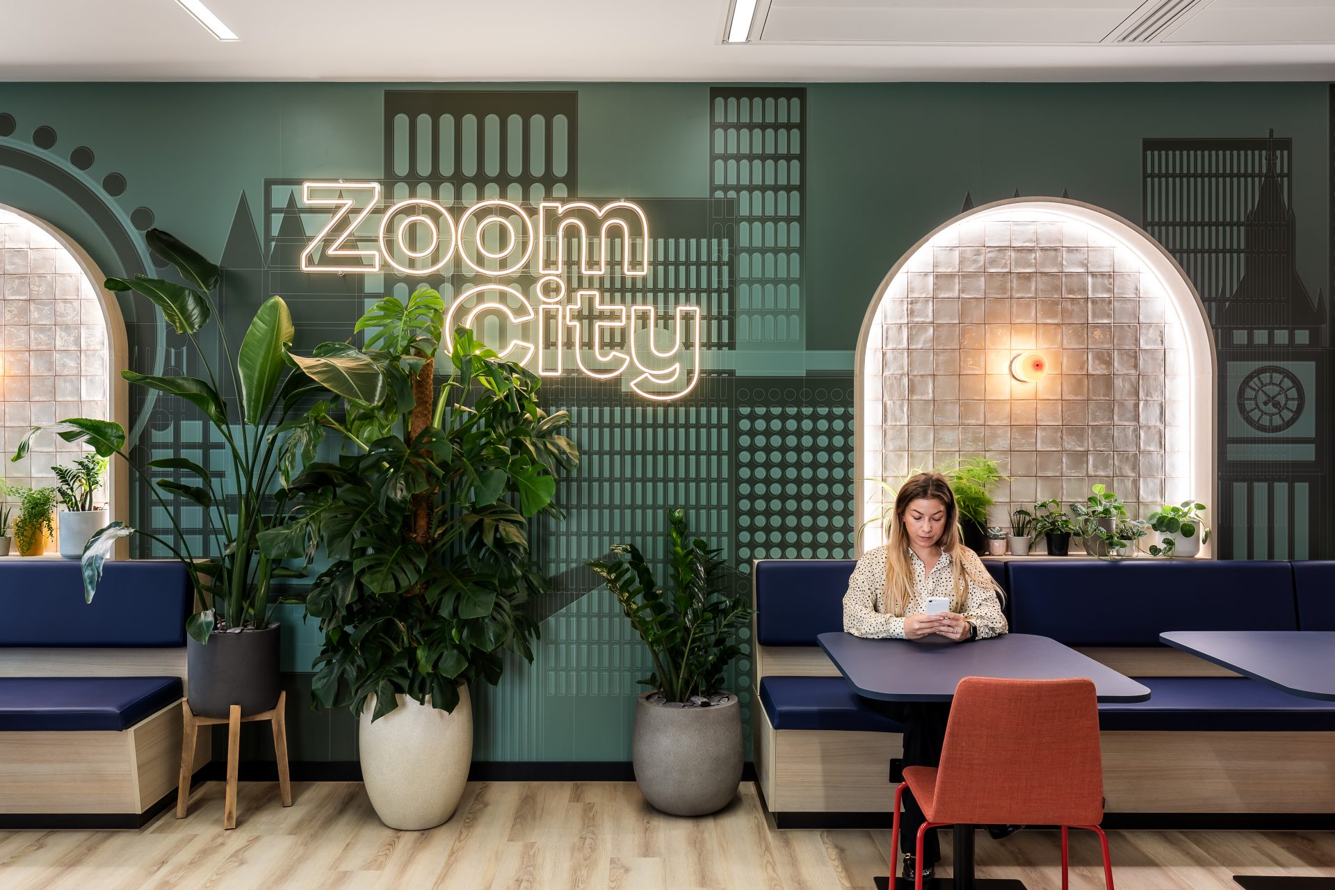 Blending the Physical and Digital World - Zoom's Office in London ...