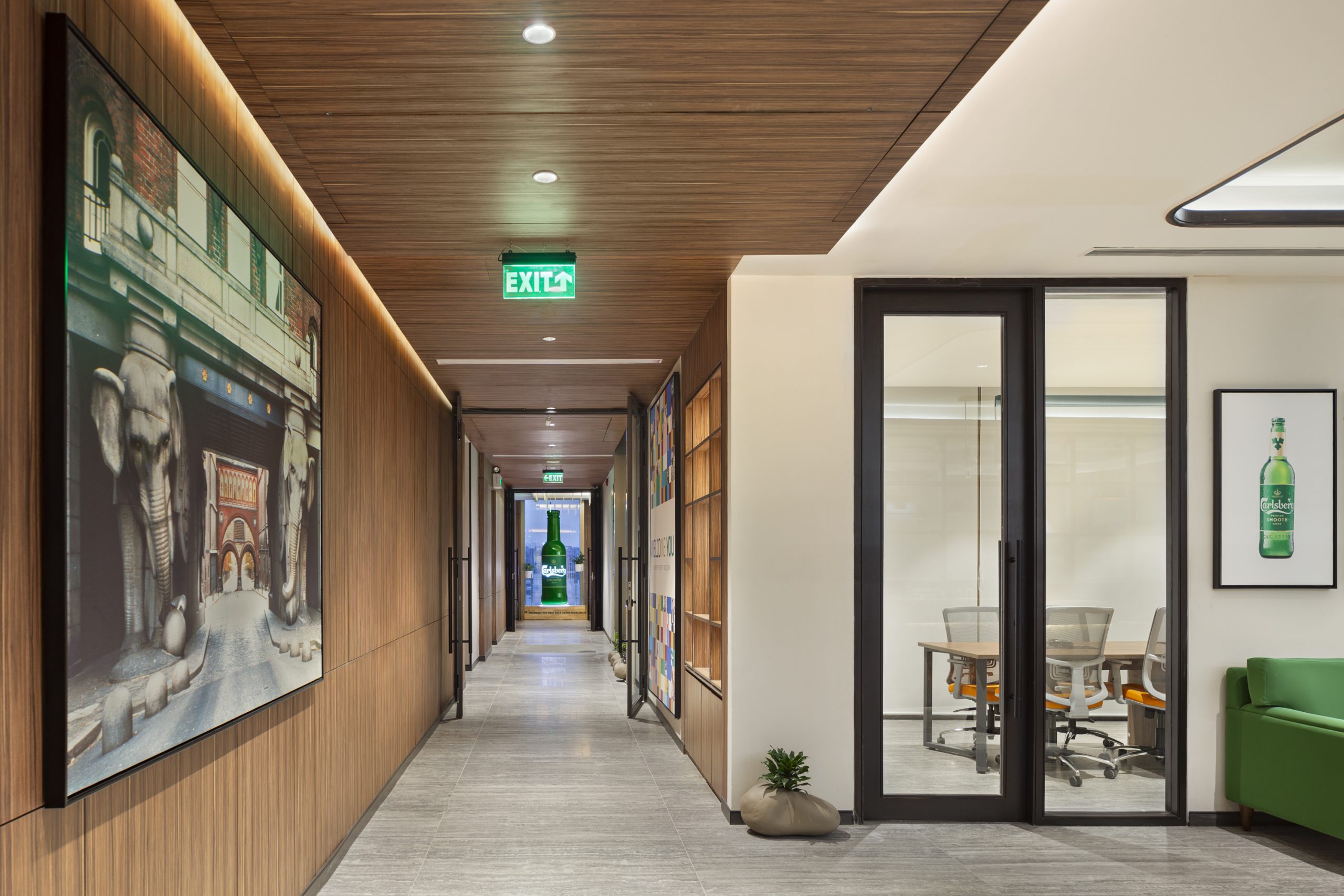 The 2025 “In's” and “Out's”: Workplace Edition - Work Design Magazine