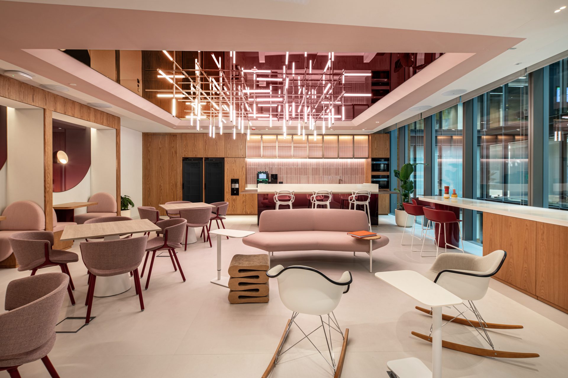 Tour This Dubai HQ That Blends Culture, Nature, and Workplace ...
