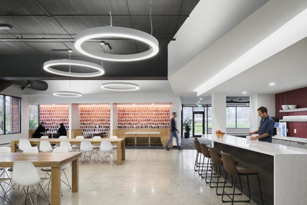 Lessons from the Cubicle: Designing for the Modern Office - Work Design ...